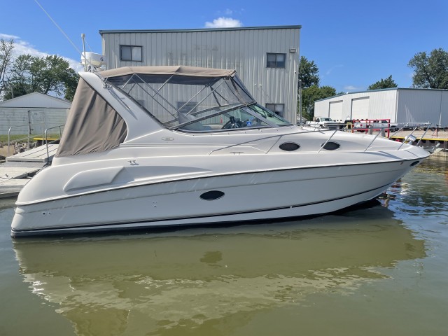 1996 Regal 292 Commodore for sale at True North Yacht Sales & Service ...